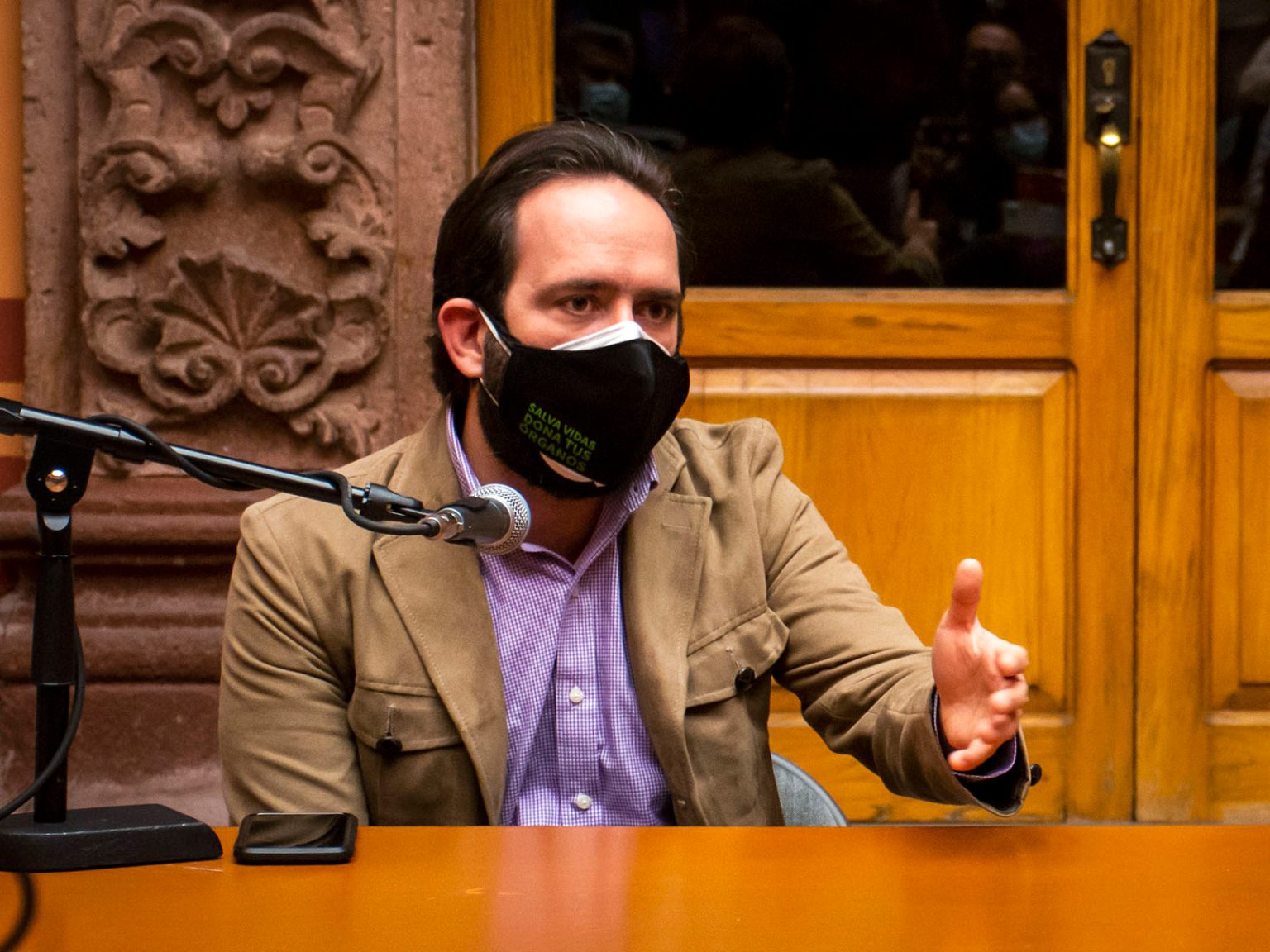 Ante muy alta transmisión de ómicron es importante la re-vacunación de ...