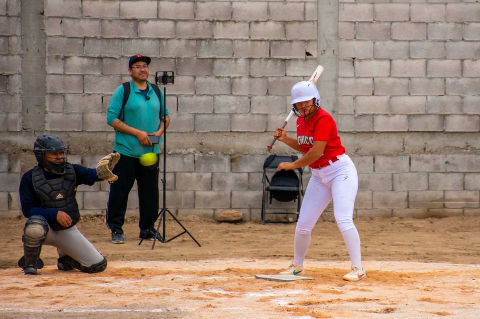 Inauguran nueva cancha de sóftbol en la Unidad Deportiva Universitaria ...