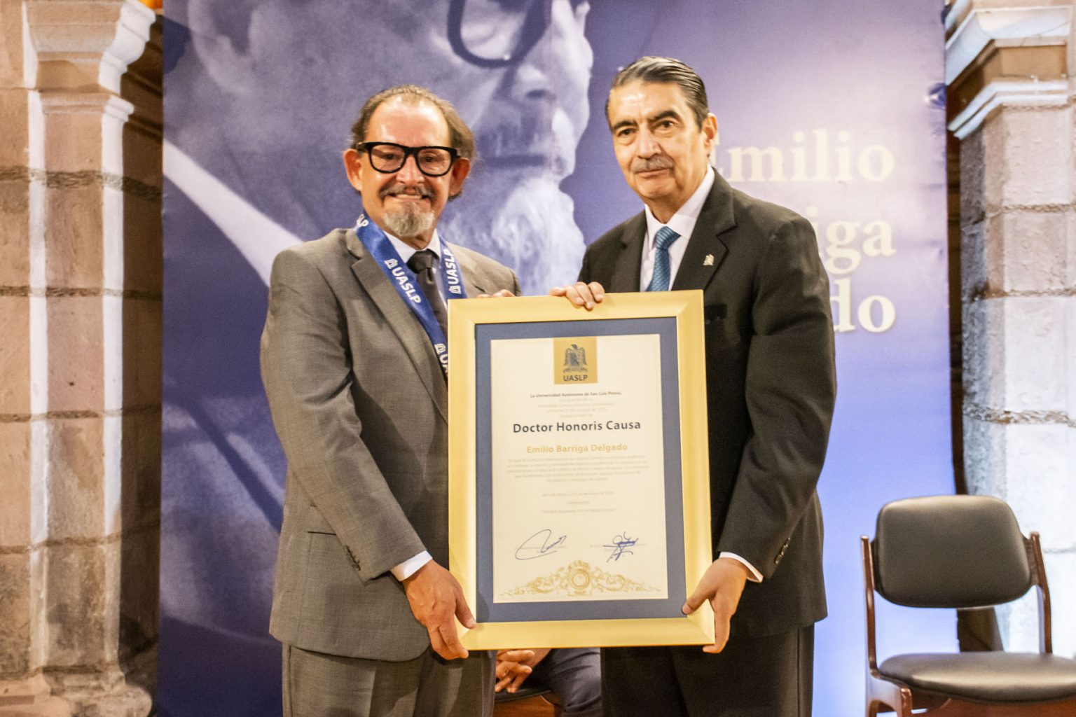Entrega UASLP Doctorados Honoris Causa al Dr. David Rogelio Colmenares ...